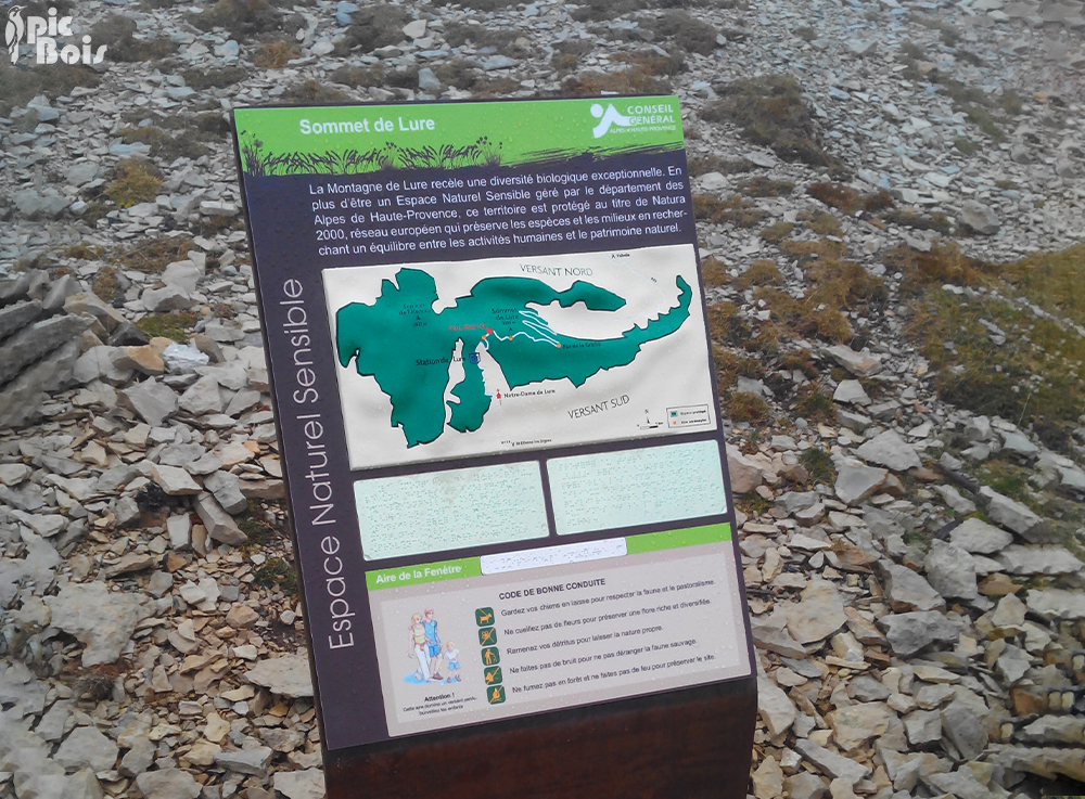 Mobiliers pour personnes malvoyantes à la Lure - Groupe PIC BOIS ...